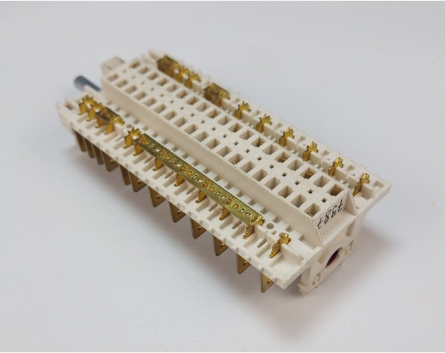 Prekidač šporeta rerne Indesit, Ariston 7+0 C00196057, C00111685